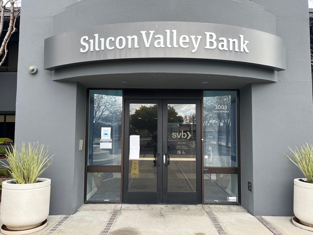 SVB 파산에 직원 8천500여명도 날벼락…45일 뒤 해고될 듯 | 연합뉴스