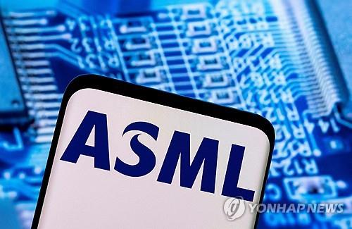 "화웨이 최신폰 내장 반도체, 中 SMIC가 ASML 장비로 만들어" | 연합뉴스
