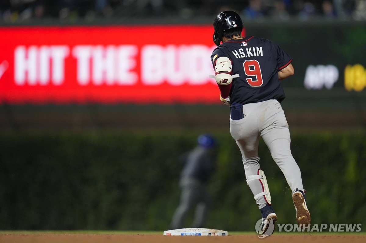 Kim Ha-seong belts 1st home run for Braves | Yonhap News Agency