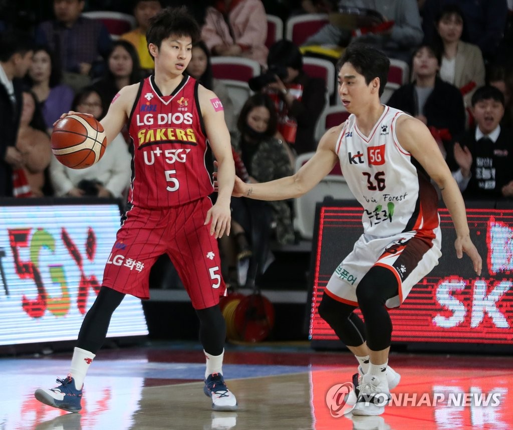 김시래 돌아온 LG, PO 5차전서 kt에 역전승…'전자랜드 나와라' | 연합뉴스