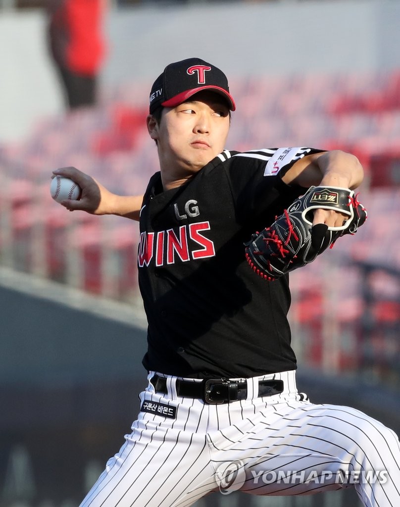 Baseball: LG Twins vs. Kia Tigers | Yonhap News Agency