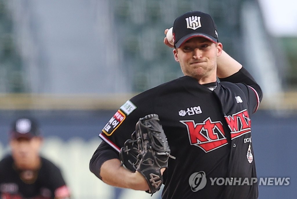 Baseball: Doosan Bears vs. KT Wiz | Yonhap News Agency