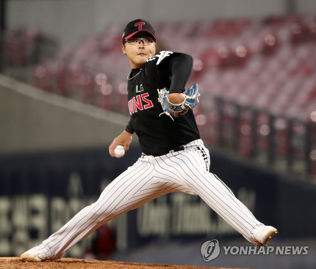 Baseball: Kia Tigers vs. LG Twins | Yonhap News Agency