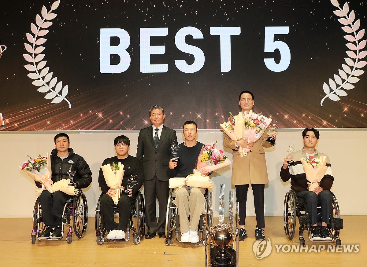 2023 KWBL 베스트5 | 연합뉴스