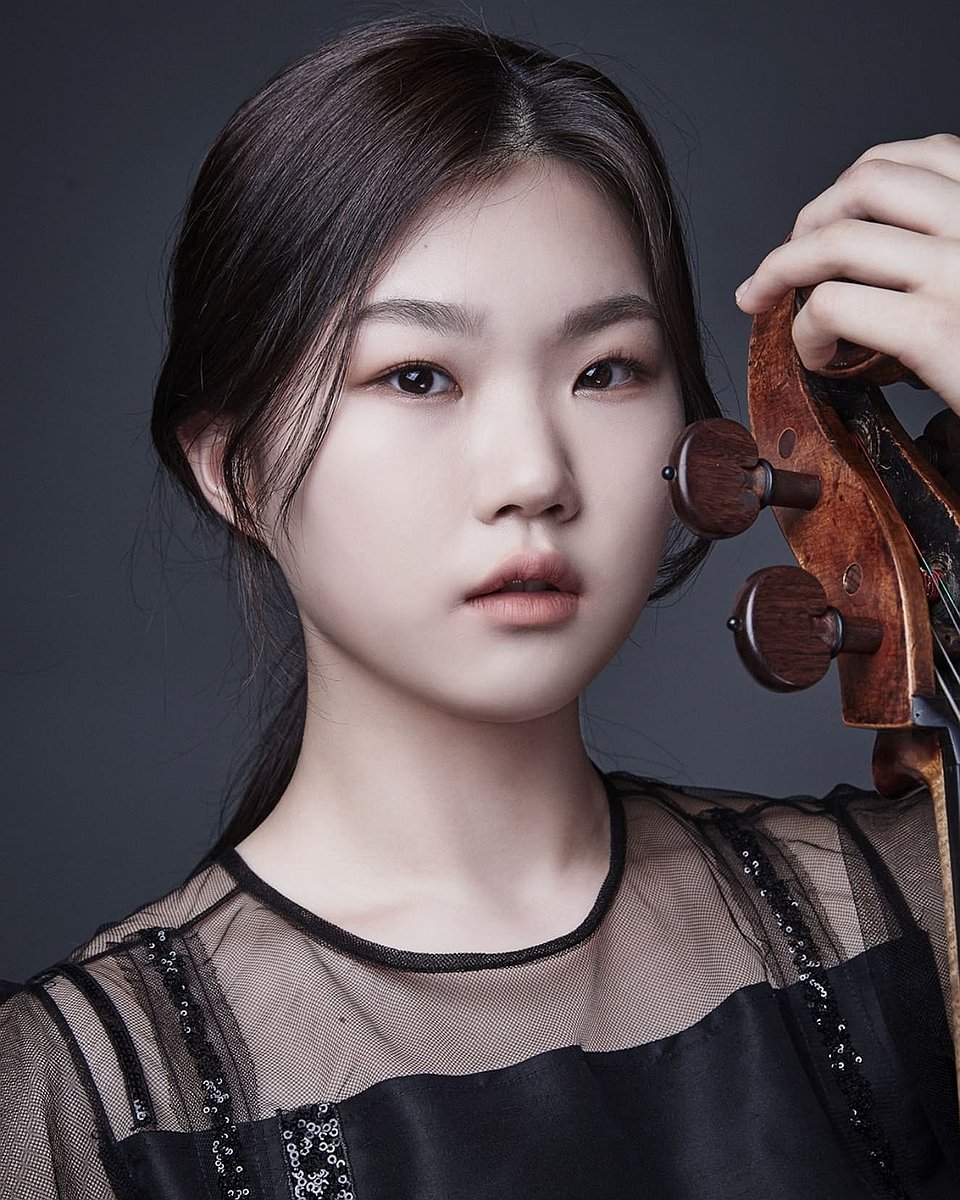 S. Korean cellist wins Witold Lutoslawski concours in Poland | Yonhap News Agency