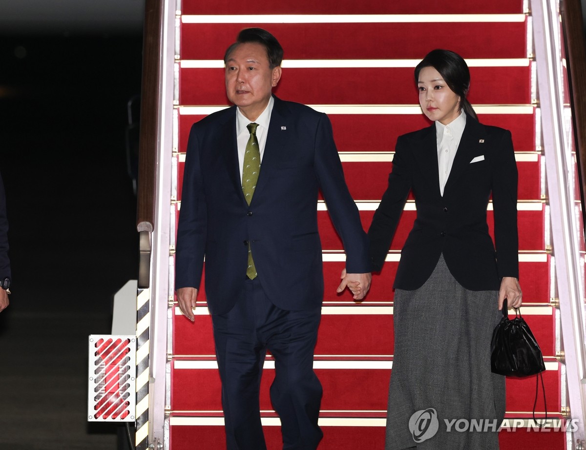 윤석열 대통령 부부 동남아 순방 마치고 귀국 연합뉴스